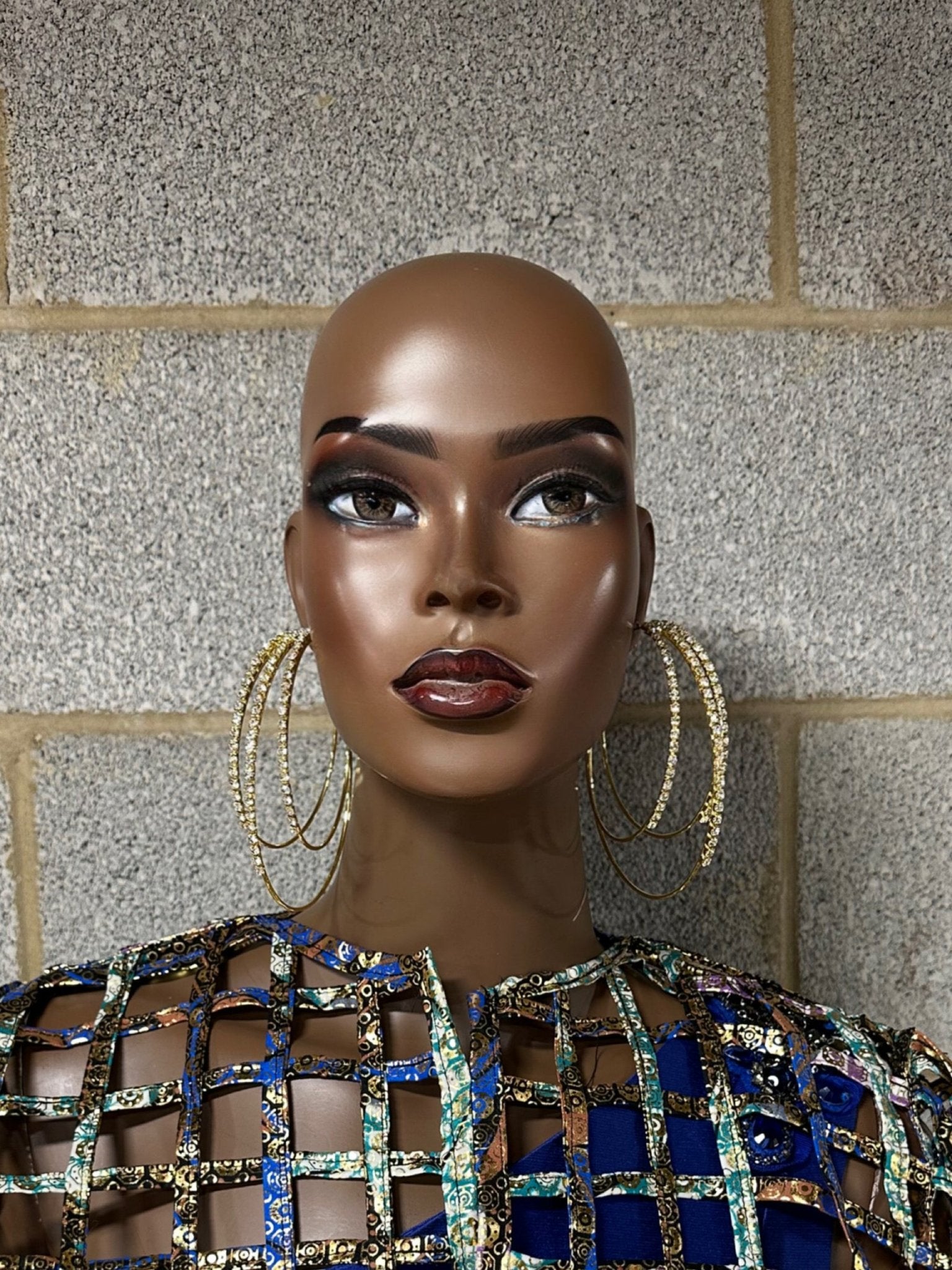 Chuma Oversized Metal and Rhinestones Hoop Earring – Trufacebygrace