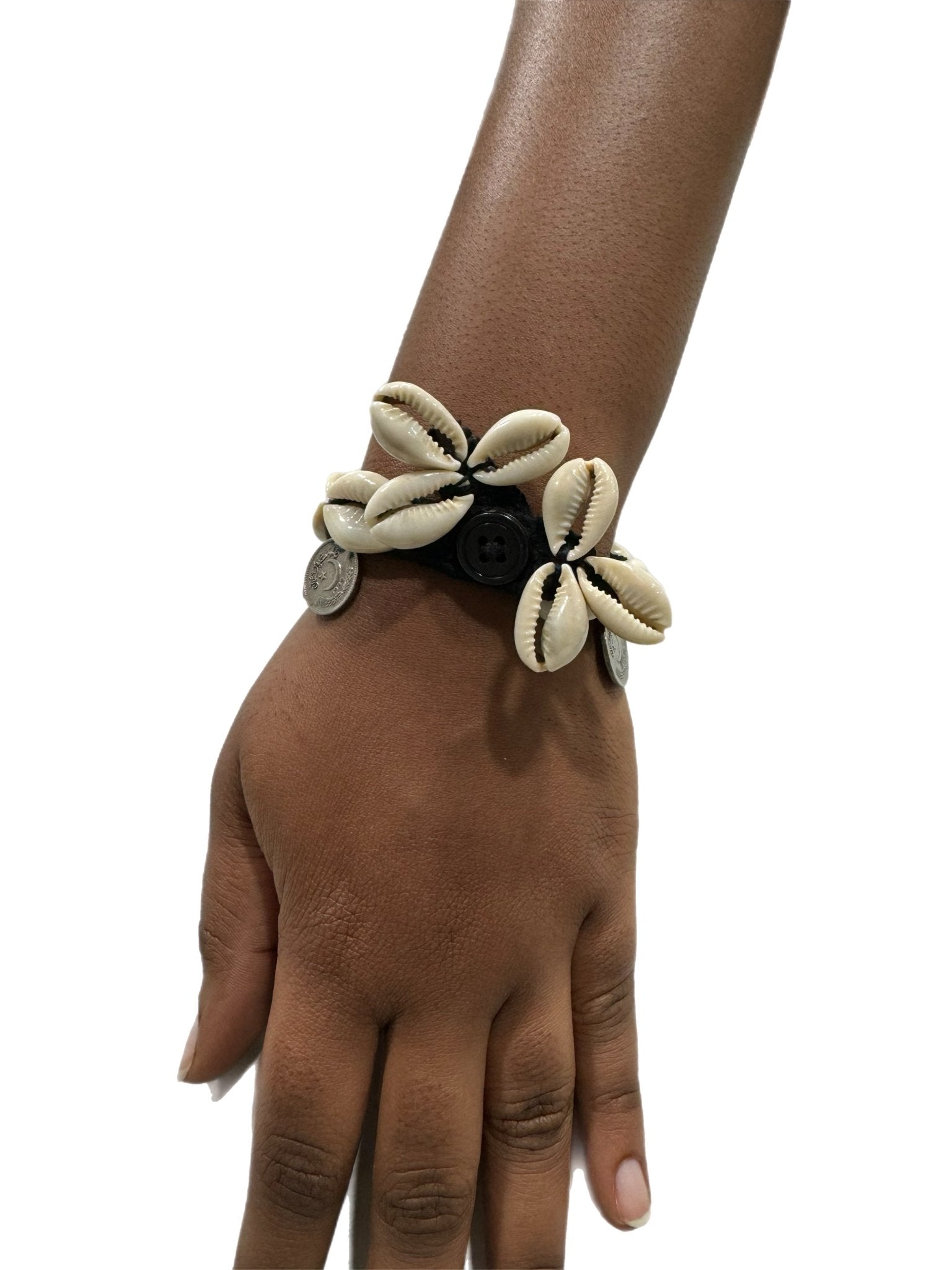 Cowry Shell and vintage coin bracelet – Trufacebygrace